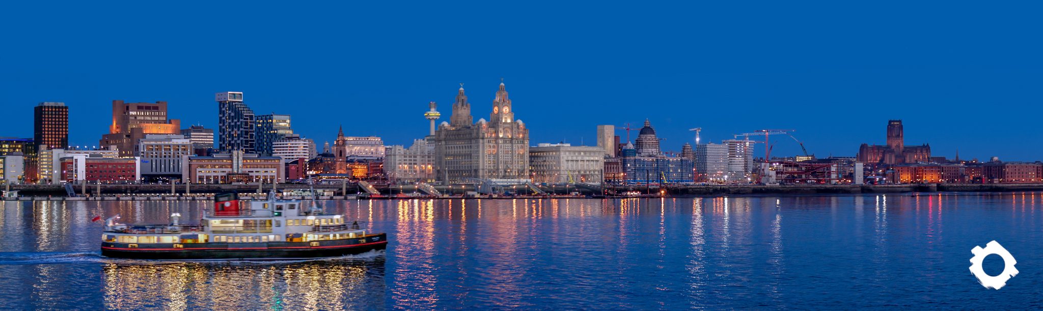 Liverpool Waterfront • dot-art